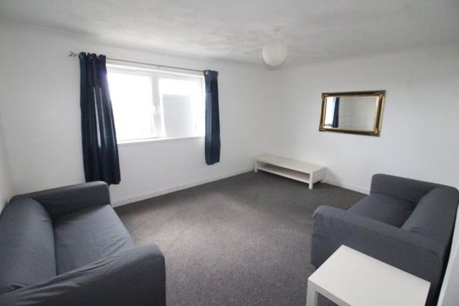 Springhill Road, Aberdeen AB16, 2 bedroom flat to rent - 67311381 ...