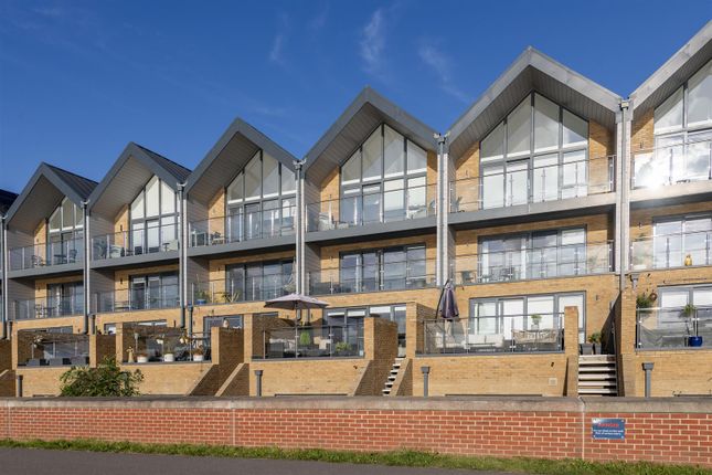 Salt Marsh Road, Shoreham-By-Sea BN43, 4 bedroom property for sale ...