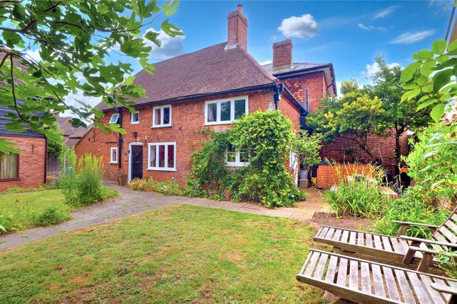 Homes for Sale in Allingham Court, Summers Road, Farncombe, Godalming ...