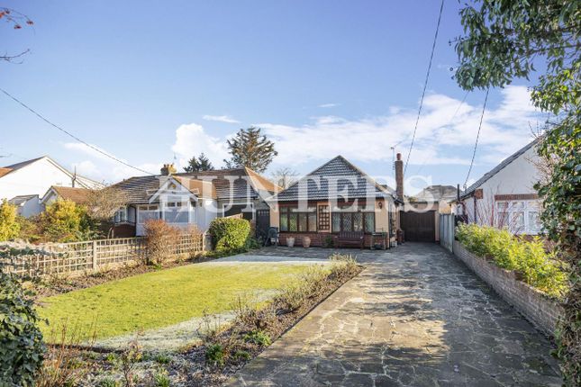 Willow Parade, Front Lane, Cranham, Upminster RM14, 2 bedroom detached ...