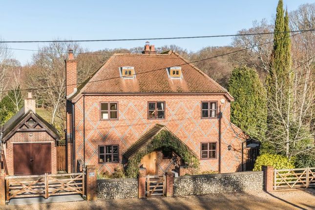 Football Green, Minstead, Lyndhurst SO43, 5 bedroom detached house for ...