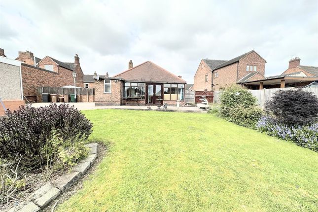 Oversetts Road, Newhall, Swadlincote DE11, 2 bedroom detached bungalow ...