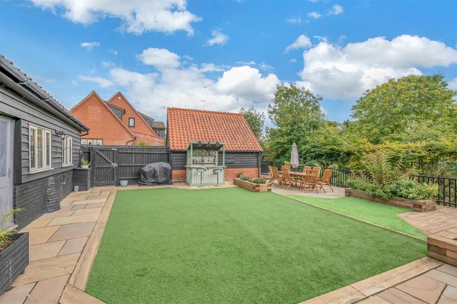 Gislingham Road, Finningham, Stowmarket IP14, 4 bedroom barn conversion ...