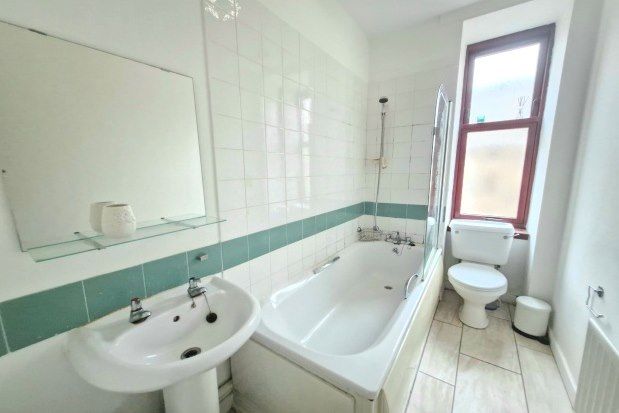 Exeter Drive, Glasgow G11, 1 bedroom flat to rent - 69608759 ...