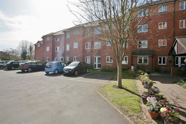 Spencer Court, Britannia Road, Banbury OX16, 2 bedroom flat for sale ...
