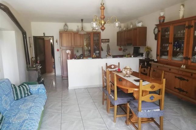 Sorano, Tuscany, Italy, 3 bedroom farmhouse for sale - 69284654 ...