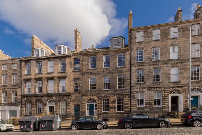 Homes for Sale in Ramsay Garden, Edinburgh EH1 - Buy Property in Ramsay ...