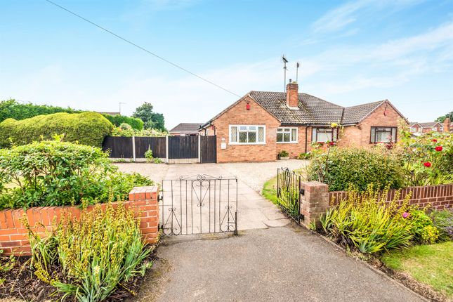 Moss Grove Kingswinford Dy6 2 Bedroom Semi Detached Bungalow For Sale