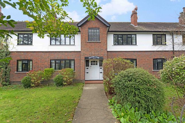 2 bed flat for sale in Hook Road, Surbiton KT6 - Zoopla