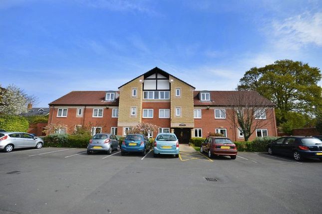 2 bed flat for sale in Old Lode Lane, Solihull B92 - Zoopla