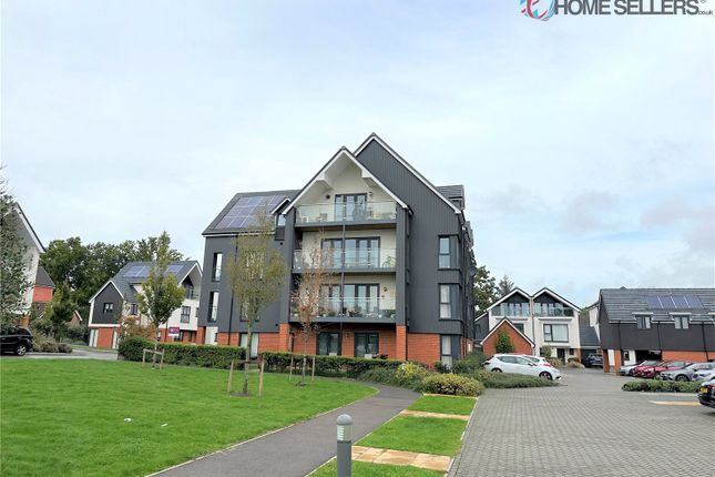 Huxley Drive, Oxted, Surrey RH8, 1 bedroom flat for sale - 62602730 ...
