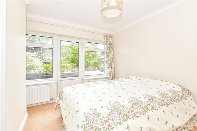 Headcorn Road, Sutton Valence, Maidstone, Kent ME17, 5 bedroom detached ...