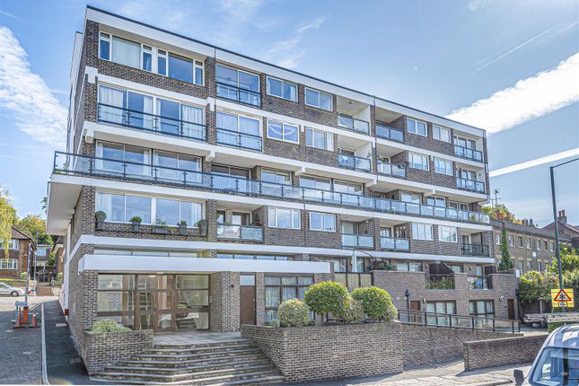 Petersham Road, Richmond TW10, 2 bedroom flat for sale - 67220217 ...