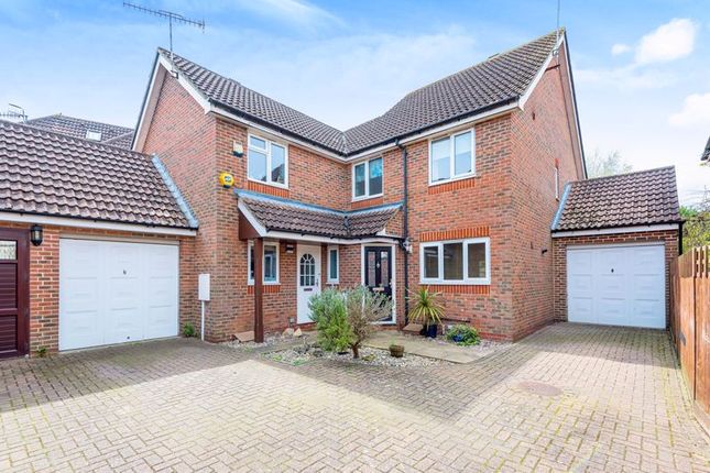 Tanners Mead, Edenbridge TN8, 3 bedroom semi-detached house for sale ...