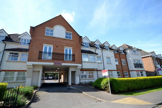 Flats for Sale in Goldsworth Road, Woking GU21 - Goldsworth Road ...