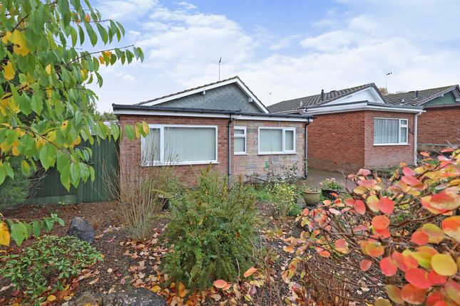 Derwent Drive, Bewdley DY12, 2 bedroom bungalow for sale - 62436206 ...