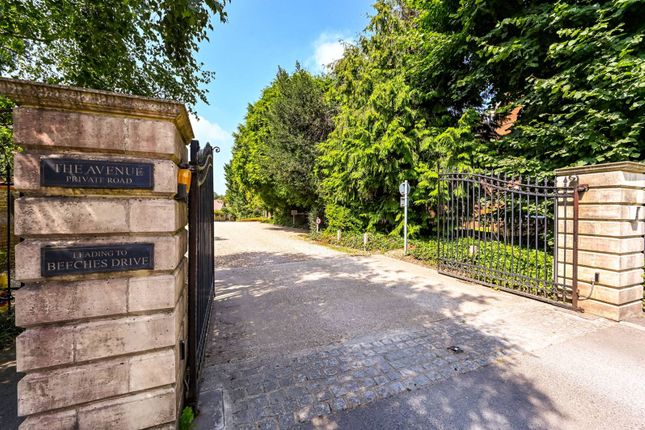 The Avenue, Farnham Common, Slough SL2, 6 bedroom detached house for ...