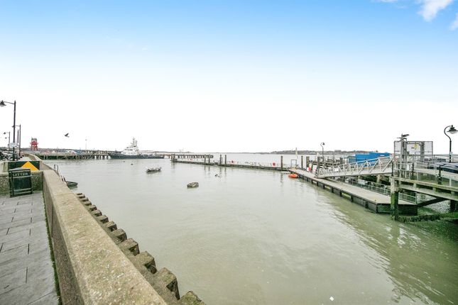 The Quay, Harwich CO12, 1 bedroom flat for sale - 69460748 | PrimeLocation