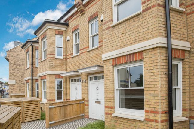 Kingston upon Thames new homes for sale - Buy new homes in Kingston ...