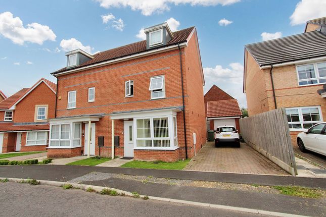 Homes for Sale in Redcliffe Way, Newcastle upon Tyne NE5 - Buy Property ...