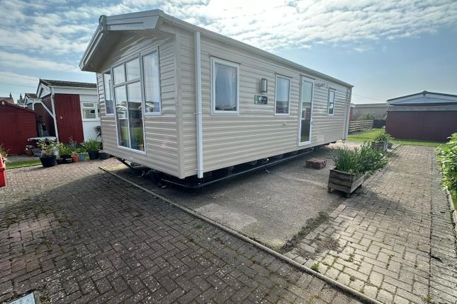 Golden Imp Chalets, Cliff Road, Hornsea HU18, 2 bedroom mobile/park ...