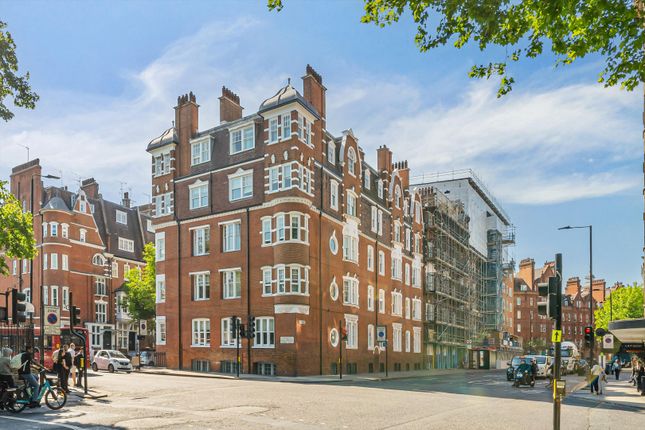 Sloane Court East, London SW3, 3 bedroom flat for sale - 70261436 ...