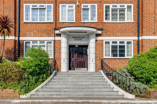 Shoot Up Hill, West Hampstead, London NW2, 1 bedroom flat for sale ...