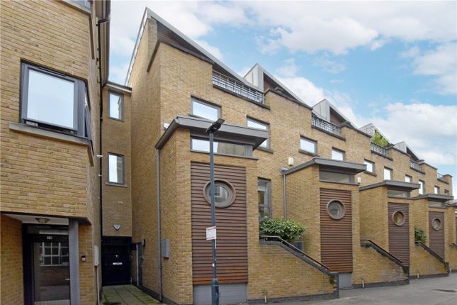 Highbridge Wharf, High Bridge, Greenwich, London SE10, 3 bedroom flat ...
