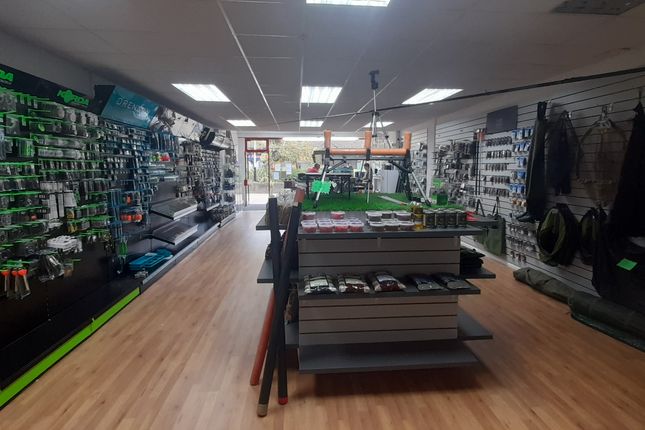 Unit 5, Chineham Shopping Centre, Chineham, Basingstoke RG24, retail ...