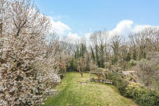 Coulsdon Road, Old Coulsdon, Coulsdon CR5, 3 bedroom detached house for ...