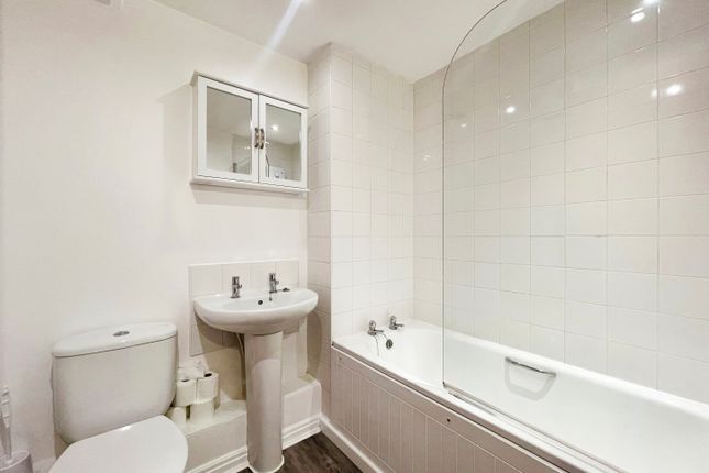 Woodholme Court, Gateacre, Liverpool L25, 2 bedroom flat for sale ...