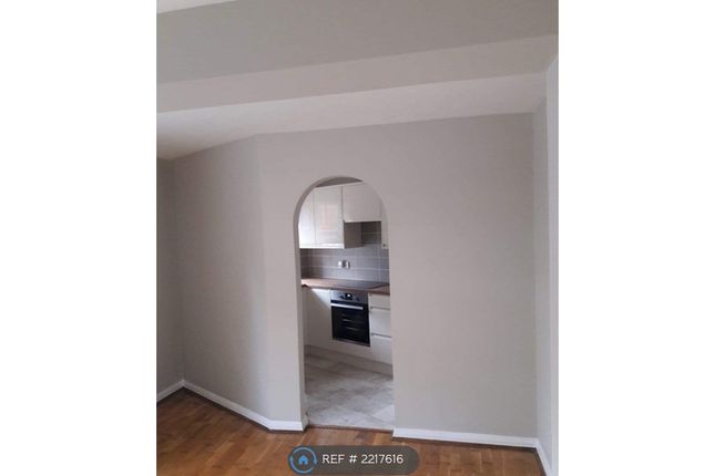 Chalet Court, Bordon GU51, 1 bedroom flat to rent - 68259546 ...
