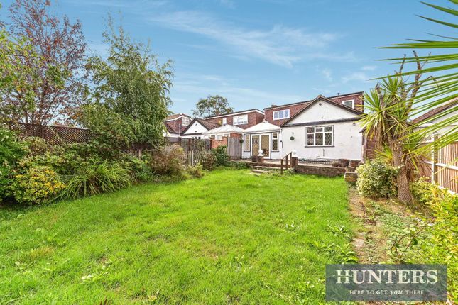 Tudor Avenue, Worcester Park KT4, 4 bedroom semi-detached bungalow for sale - 62379499 ...