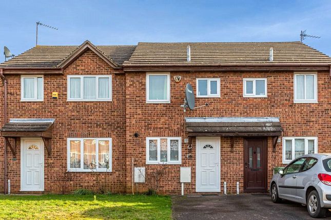 2 bed terraced house for sale in Adams Close, Wellingborough ...