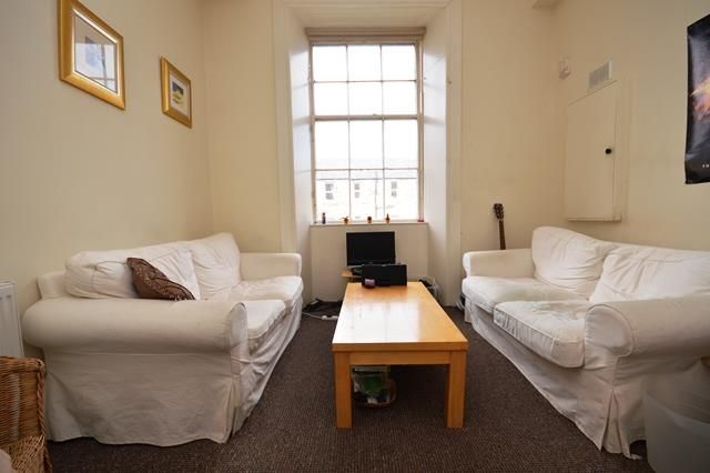 4 bed flat to rent in Valleyfield Street, Edinburgh EH3 - Zoopla