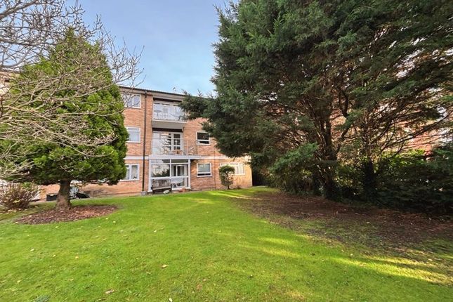 Elstree House, Dennis Lane, Stanmore, Middlesex HA7, 2 bedroom flat to ...