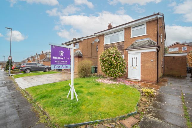Moor Avenue, Appley Bridge, Wigan, Lancashire WN6, 4 bedroom detached ...