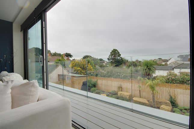 Southcliffe Road, Friars Cliff, Mudeford, Christchurch BH23, 2 bedroom flat to rent - 69569511 ...