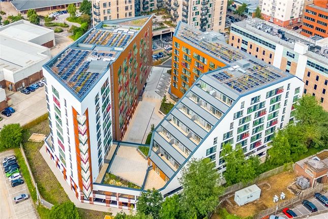 Market Street, Bracknell, Berkshire RG12, 2 bedroom flat for sale ...