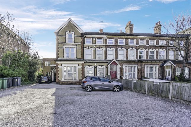 Old Chester Road, Birkenhead CH42, 2 bedroom flat for sale - 64370434 ...