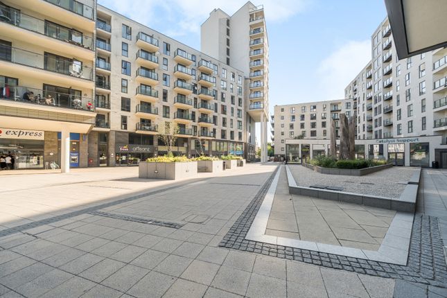 Living in Woking: area guide - Zoopla