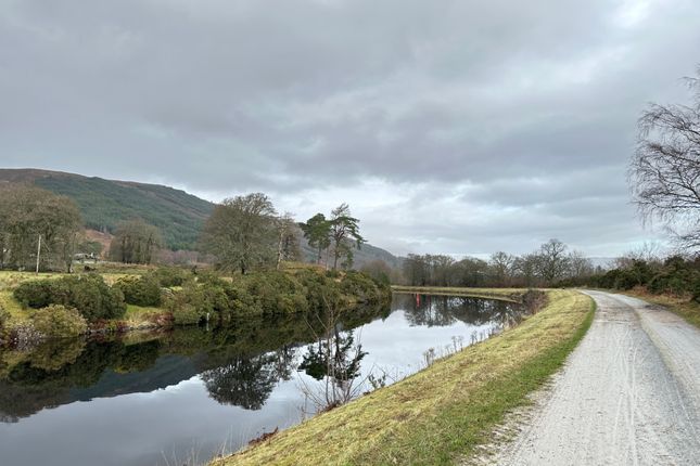 Moy Bridge Cottage, Gairlochy, Highlands PH33, 2 bedroom bungalow to ...