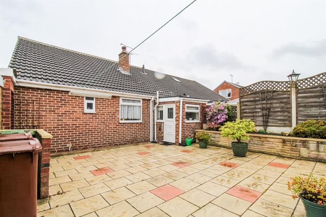 Manor Croft, Normanton WF6, 3 bedroom semi-detached bungalow for sale ...