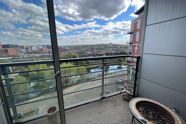 Whitehall Waterfront, 2 Riverside Way, Leeds LS1, 2 bedroom flat to ...