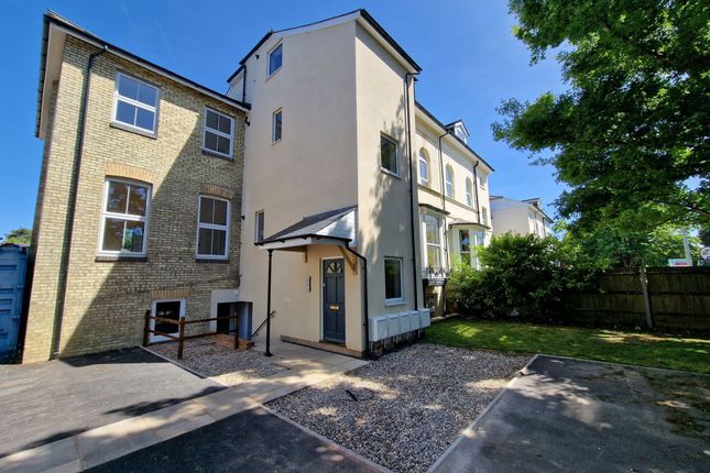 Homes For Sale In Alexandra Road Farnborough Gu14 Buy Property In