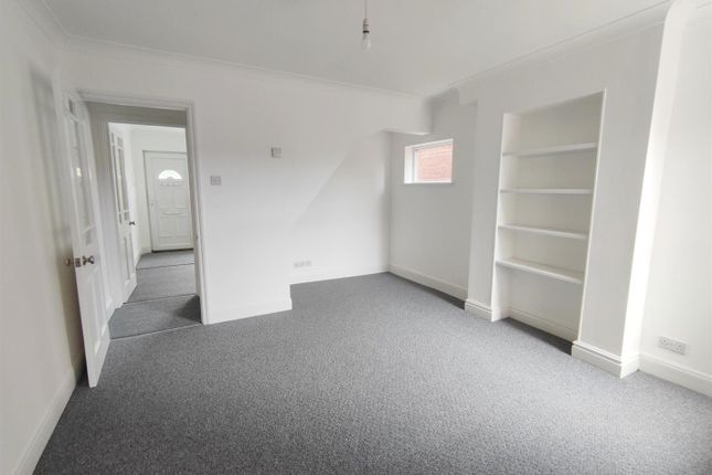 Commodore Road, Lowestoft NR32, 3 bedroom terraced house to rent ...