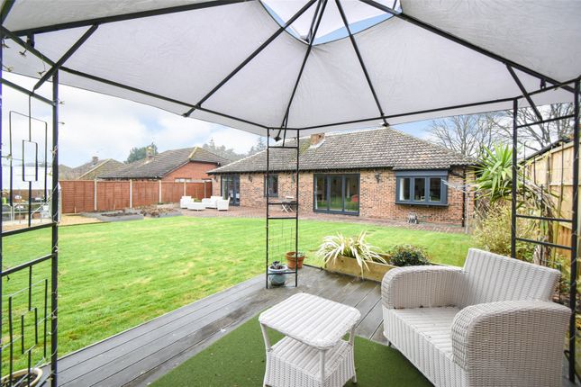 Wedmans Lane, Rotherwick, Hook, Hampshire RG27, 4 bedroom bungalow for ...
