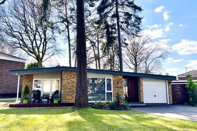 Heathermount Drive, Crowthorne, Berkshire RG45, 3 bedroom bungalow for ...