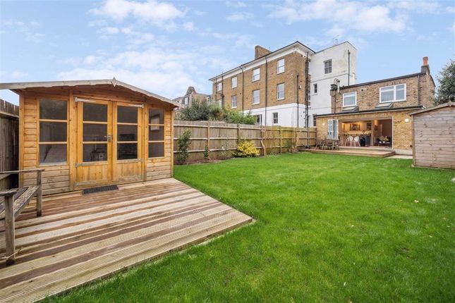 Hampton Road, Teddington TW11, 2 bedroom flat for sale - 66704283 | PrimeLocation