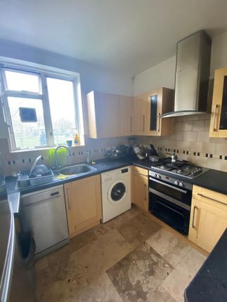 Patmore Estate, London SW8, room to rent - 64579934 | PrimeLocation
